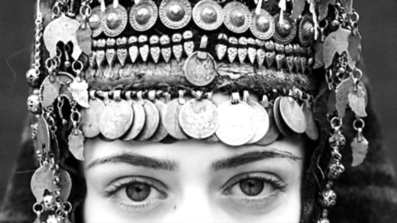 The Beauty of Traditional Armenian Dress | L'Essenziale