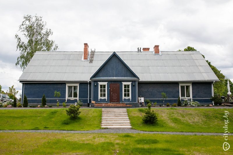 Dream Home: Amazing Renovation of the Old Countryside House