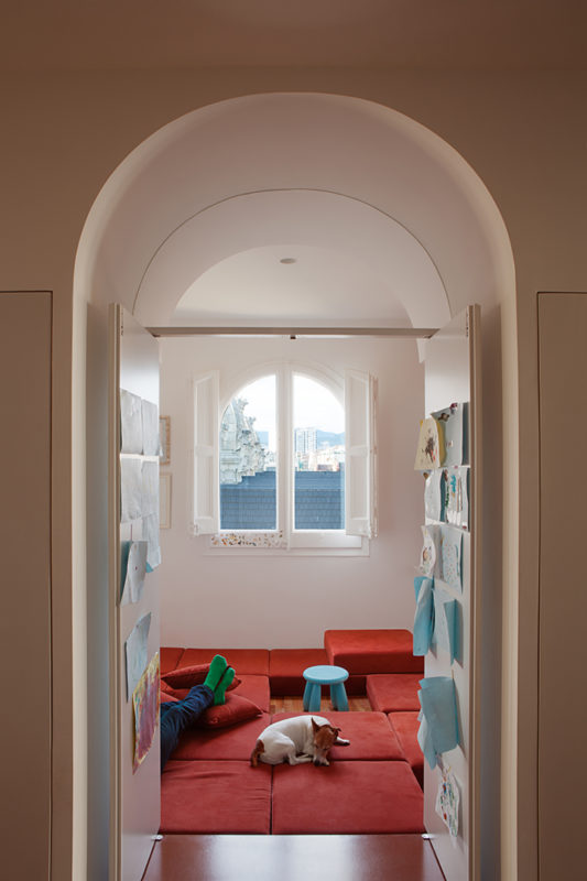 Lovely Attic in Barcelona by Arquitectura G | L'Essenziale, Interiors Blog