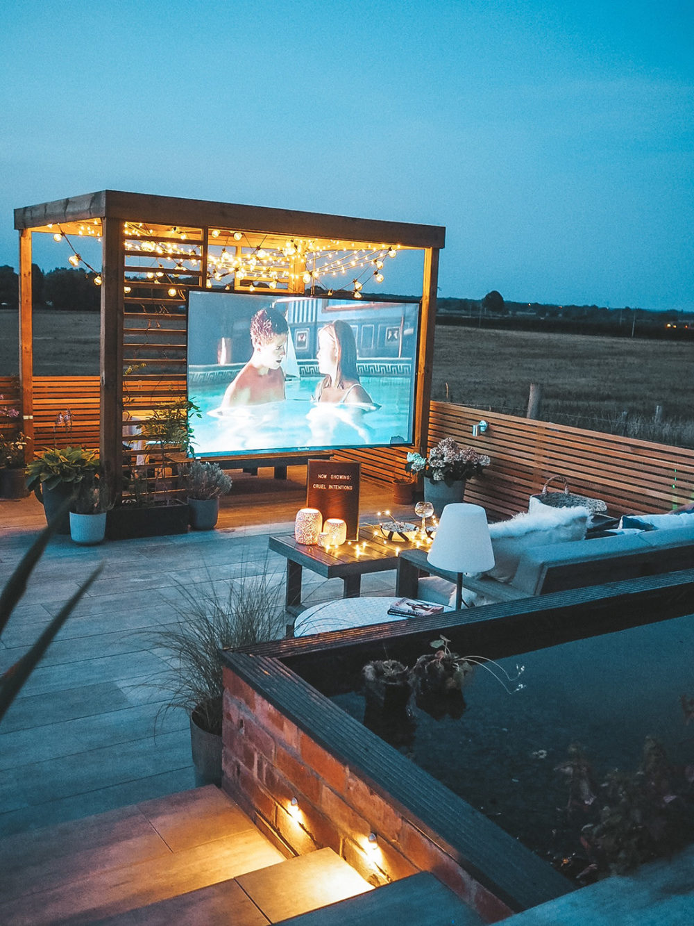 How To Build Your Own Home Cinema | L'Essenziale